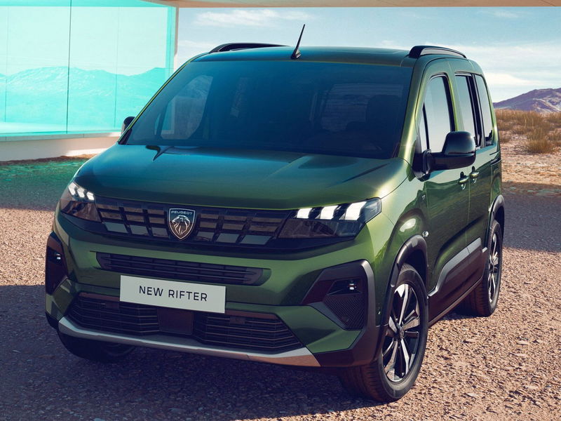 Peugeot Rifter Mix BlueHDi 130 S&S EAT8 PC Allure Standard Nuova a ...