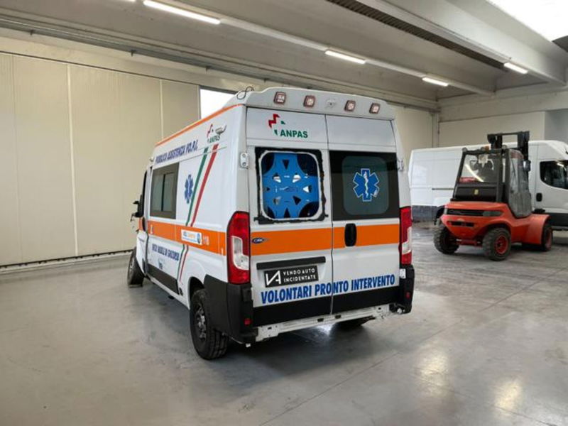 Fiat Ducato 35 LH1 2.2 mjt3 140cv ribalt.trilat. AT9 serie 9 Usata a ...