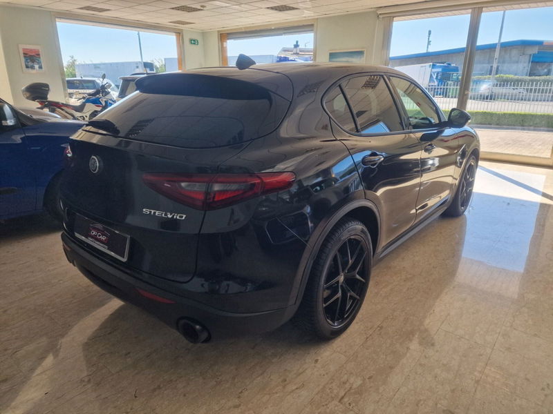 Alfa Romeo Stelvio Stelvio 2.2 Turbodiesel 160 CV AT8 RWD Sprint Usata ...