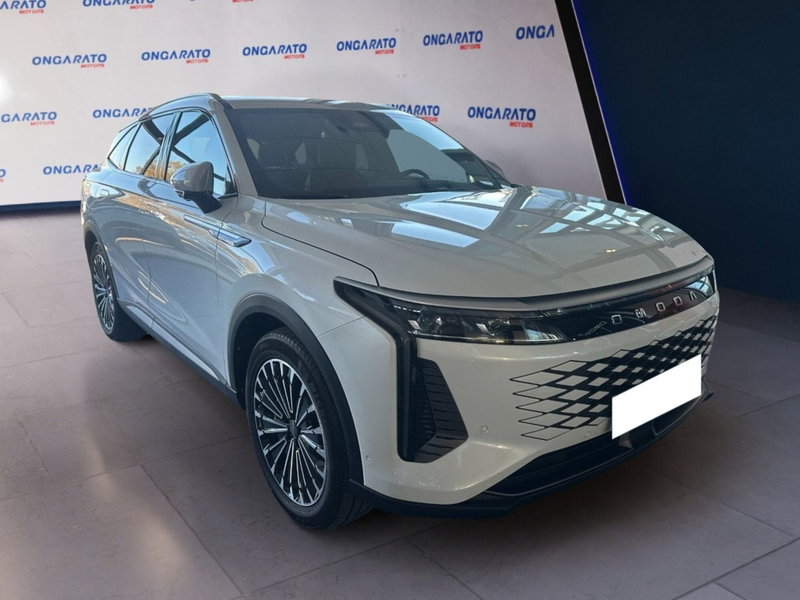 Omoda Omoda 9 SHS-P 1.5 tgdi phev Premium i-awd Nuova a Mirano ...